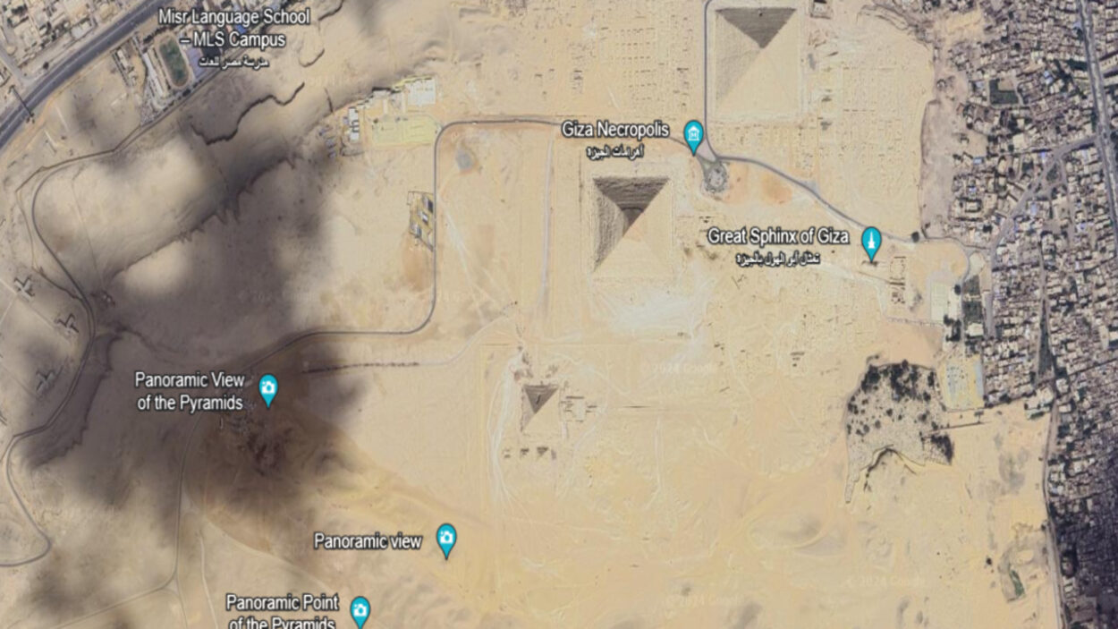 Egyptian Pyramids Mapped (Unveiling the Past) – Gearth Hacks